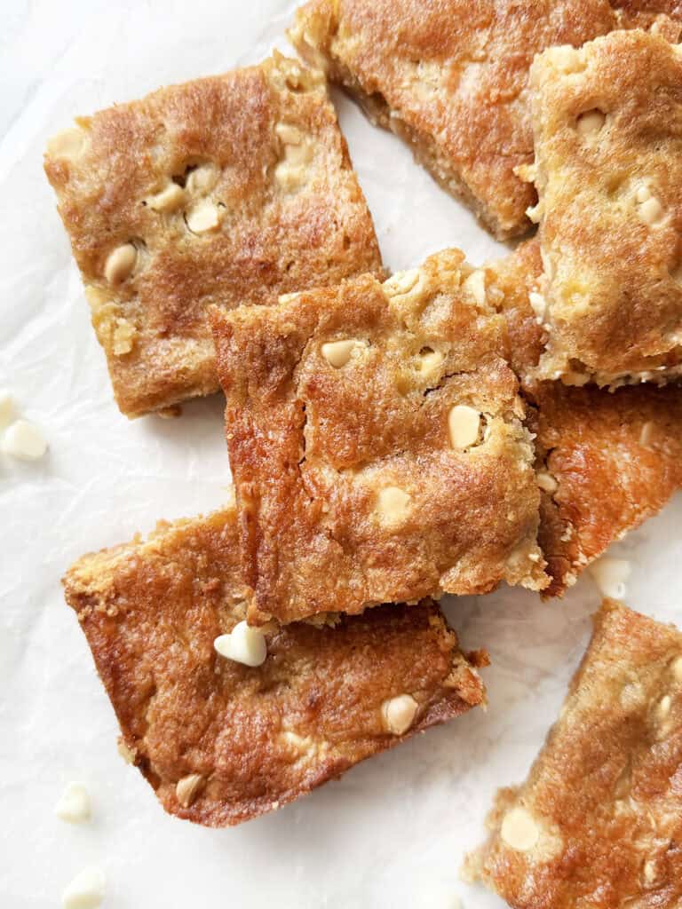 Banana Blondies Recipe - So moist and chewy! - Pip and Ebby