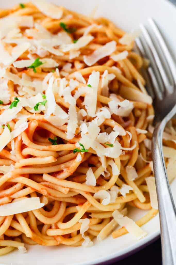 How to Cook Pasta in the Instant Pot - 2 methods! - Pip and Ebby