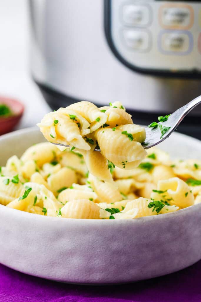 How to Cook Pasta in the Instant Pot - 2 methods! - Pip and Ebby